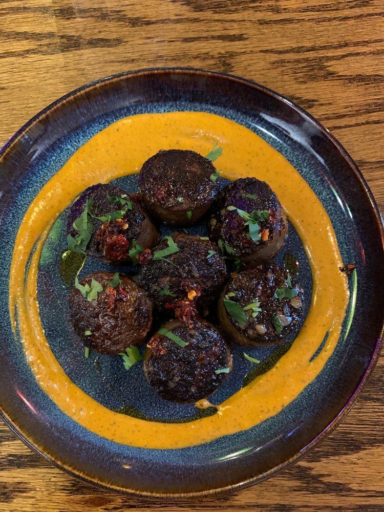 MOMO GHAR - 24 Photos & 10 Reviews - 568 Parliament St, Toronto ...