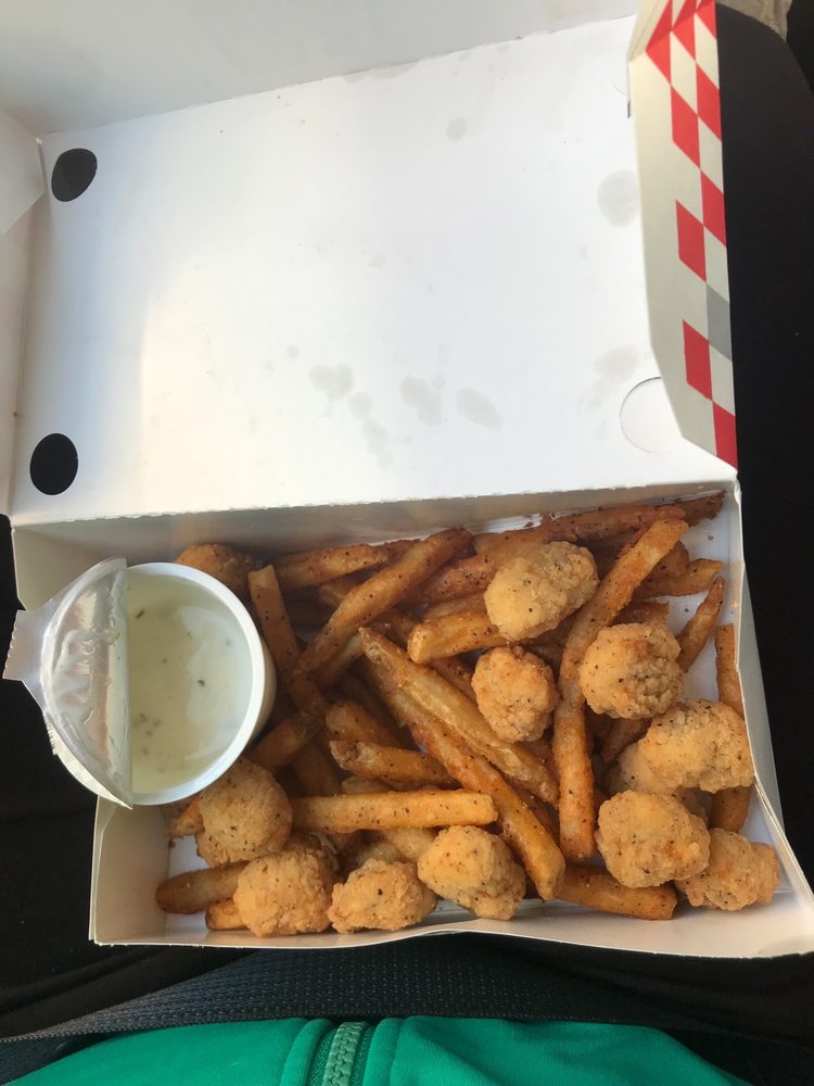 RALLY’S - 39 Photos & 28 Reviews - 1345 Fresno Street, Fresno ...