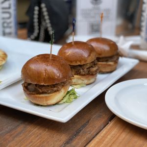 REICHENBACH HALL - Updated July 2024 - 1346 Photos & 884 Reviews - 5 W ...