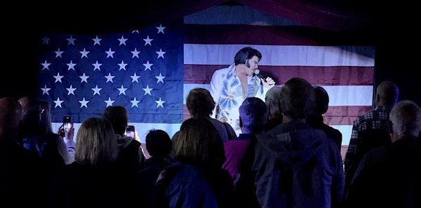 STEVEN BEST’S SMOKY MOUNTAIN THEATER - Updated June 2024 - 35 Photos ...