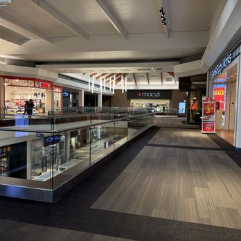 BREA MALL - Updated October 2025 - 757 Photos & 628 Reviews - 1065 Brea ...