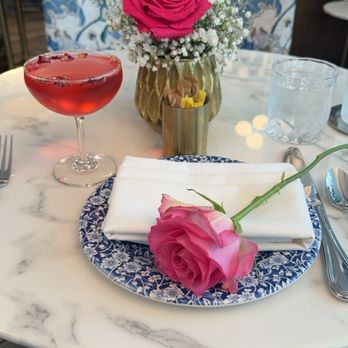 LITTLE HEN - HOUSTON - Updated 2024 - 999 Photos & 335 Reviews - 4444 ...