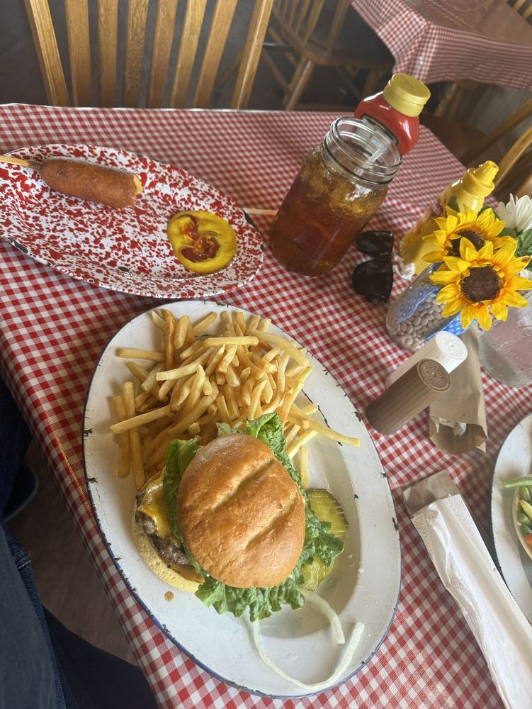 CALICO HOUSE RESTAURANT - Updated August 2024 - 108 Photos & 76 Reviews ...