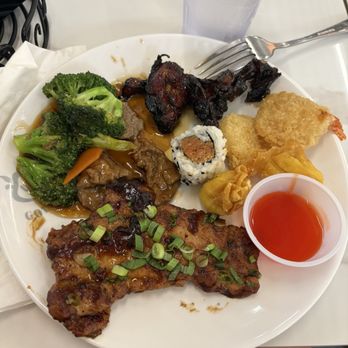 GOLDEN APPLE BUFFET - Updated December 2025 - 162 Photos & 81 Reviews ...