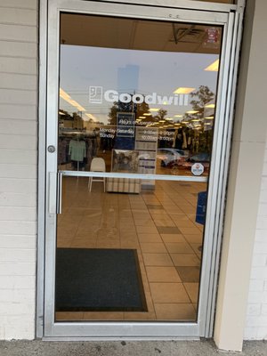 GOODWILL NYNJ STORE & DONATION CENTER - Updated December 2024 - 20 ...