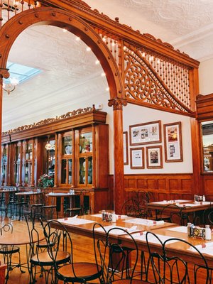 ZAHARAKOS - 438 Photos & 363 Reviews - 329 Washington St, Columbus, IN ...