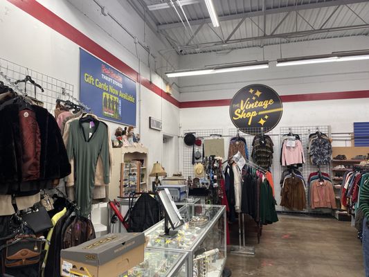 RED RACKS THRIFT STORE - Updated June 2026 - 19 Photos & 46 Reviews ...