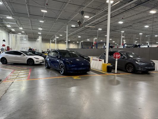 TESLA SERVICE CENTER - Updated December 2025 - 19 Photos & 27 Reviews ...