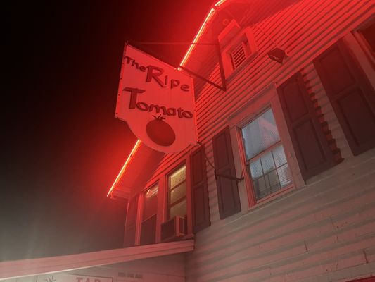 THE RIPE TOMATO - Updated October 2025 - 112 Photos & 272 Reviews ...