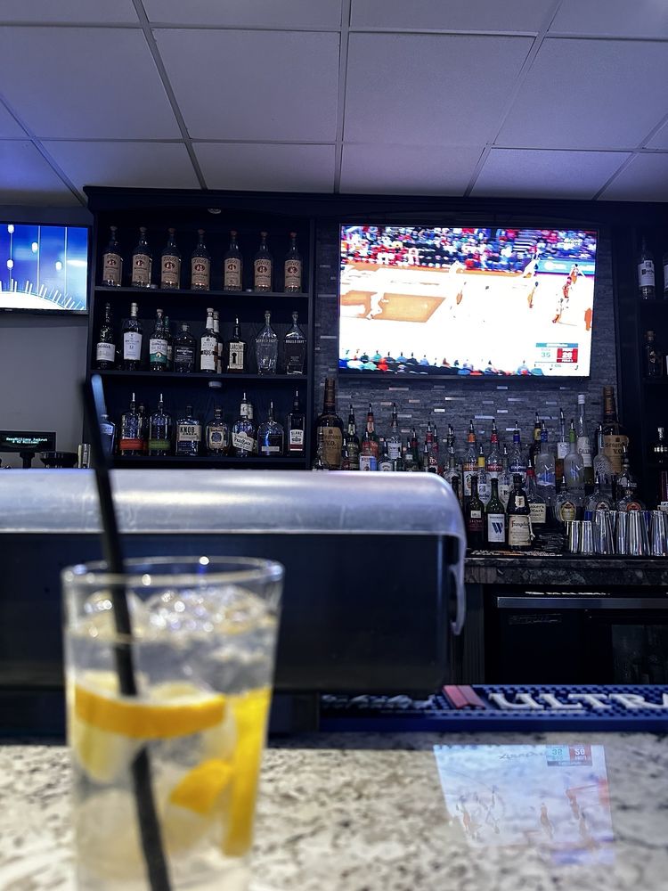 PARK PLACE BAR AND GRILLE - Updated October 2025 - 1401 Park Ave ...