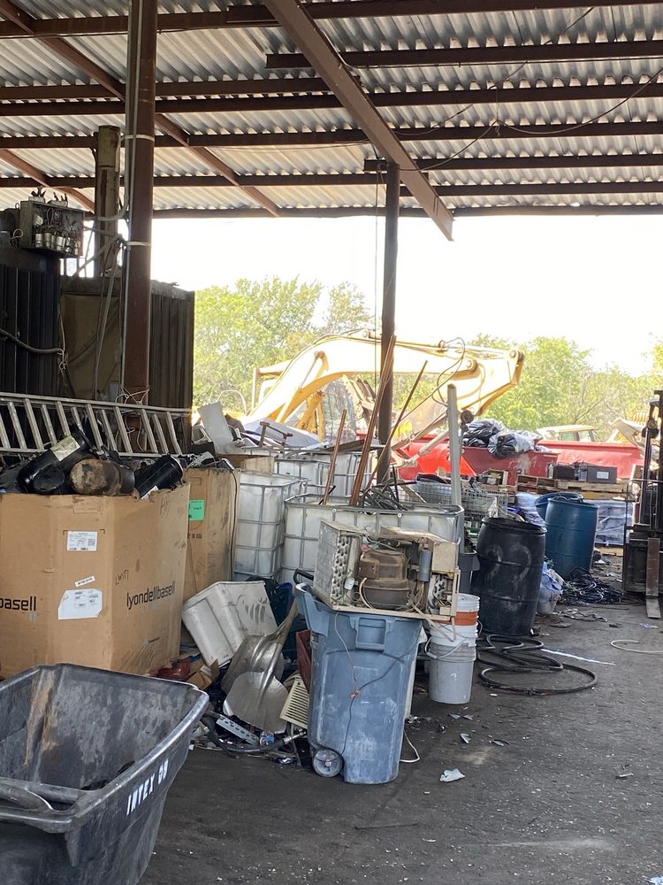 THE RECYCLE BIN - Updated September 2025 - 10999 TX-78, Lavon, Texas ...