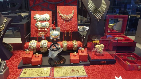 LUK FOOK JEWELRY - 12 Photos & 28 Reviews - 185 Canal St, New York, New ...