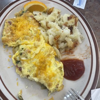 EL BAMBI CAFE - Updated June 2025 - 68 Photos & 121 Reviews - 935 N ...