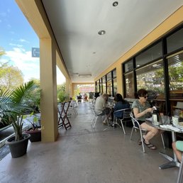 POPPIES RESTAURANT & DELI - Updated October 2025 - 394 Photos & 439 ...