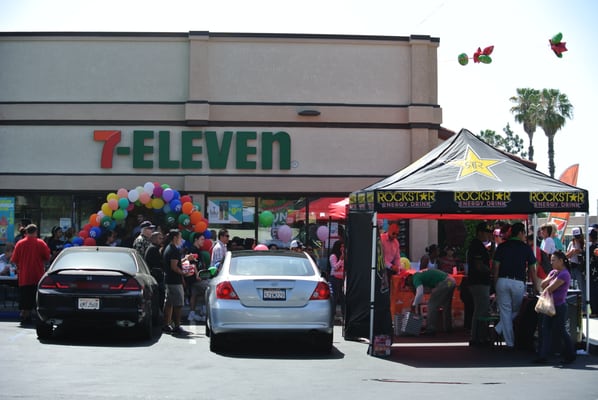 7 Eleven Updated May 2026 23 Reviews 2000 E La Palma Ave Anaheim