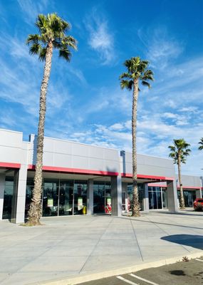 DCH TOYOTA OF OXNARD - Updated October 2025 - 237 Photos & 1001 Reviews ...