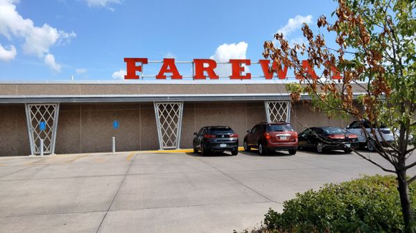 FAREWAY STORES - Updated December 2025 - 32 Photos & 16 Reviews - 329 ...