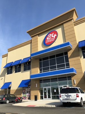 24 HOUR FITNESS - SPRINGFIELD - Updated December 2025 - 25 Photos & 22 ...