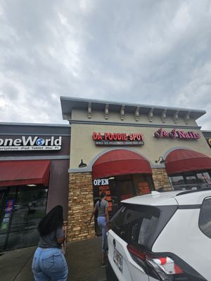 DA FOODIE SPOT - Updated December 2025 - 32 Photos & 17 Reviews - 1861 ...