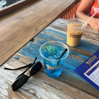 ROADRUNNER RESORT FLOATING DOCK BAR - Updated December 2024 - 40 Photos ...