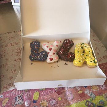 DAYLIGHT DONUTS - Updated December 2025 - 10 Reviews - 730 W Danforth ...