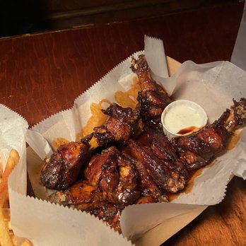 THE LOCAL - Updated December 2024 - 235 Photos & 412 Reviews - 758 ...