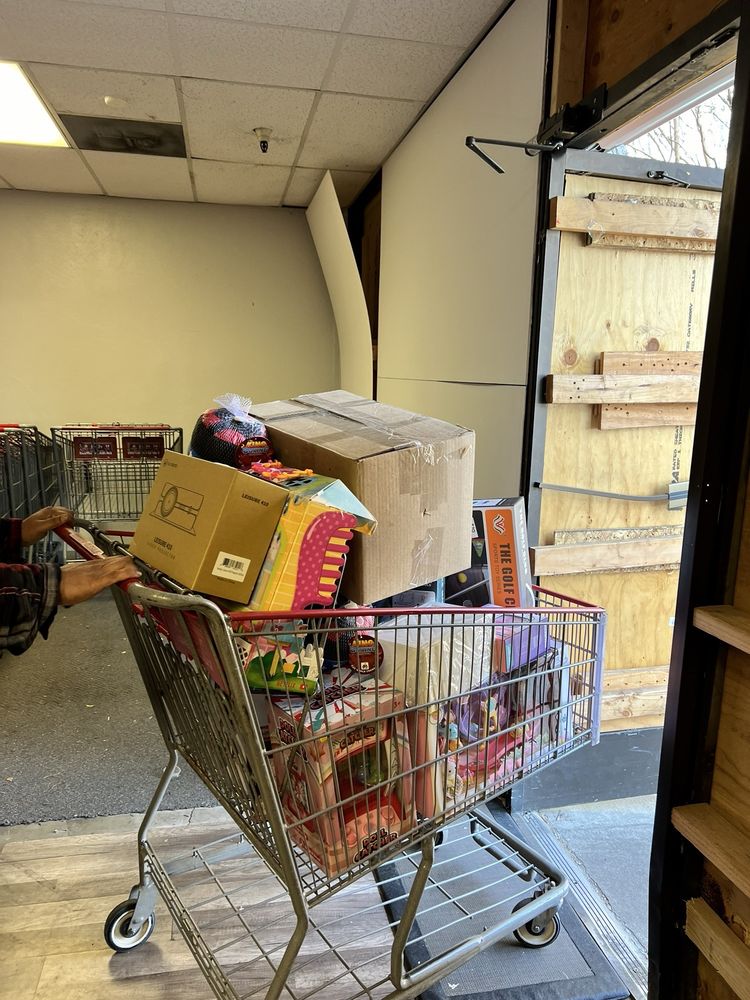 209 TOYS - Updated January 2026 - 25 Photos - 1421 N El Dorado St ...