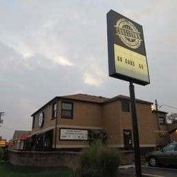CROSSTOWN PUB & GRILL NAPERVILLE - Updated July 2025 - 606 Photos & 784 ...