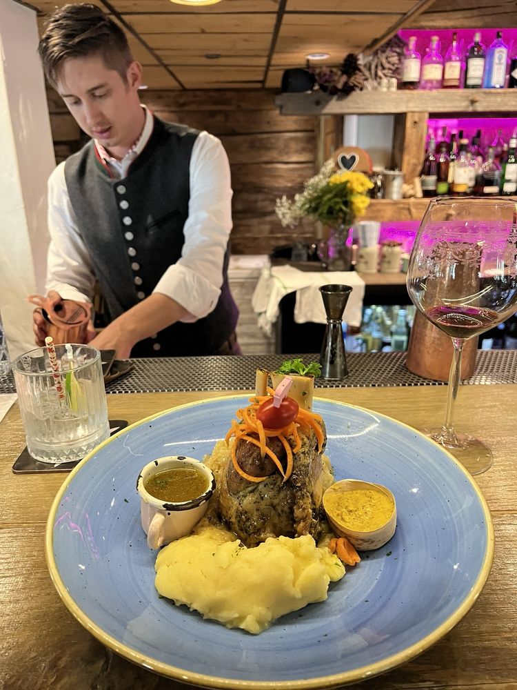 ALMRESI VAIL - Updated August 2024 - 573 Photos & 295 Reviews - 298 ...