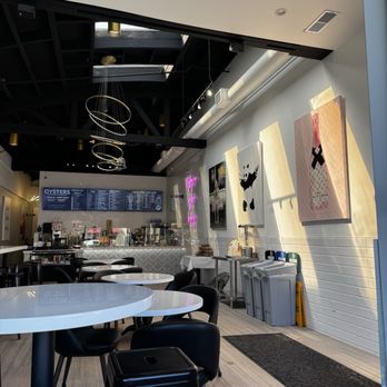 TRUFFLE POKÉ BAR - Updated October 2025 - 100 Photos & 49 Reviews ...