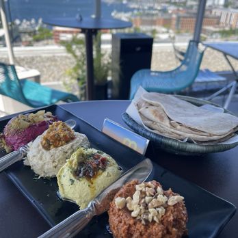 MBAR - Updated January 2025 - 988 Photos & 747 Reviews - 400 Fairview ...