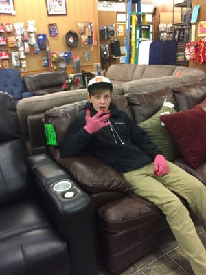 SPOKANE DISCOUNT - Updated December 2025 - 24 Reviews - 6715 N Division ...