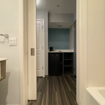 HAMPTON INN MONTEREY - Updated December 2025 - 183 Photos & 116 Reviews ...