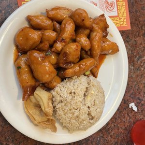 DRAGON HILL - Updated June 2025 - 28 Photos & 108 Reviews - 1625 S ...