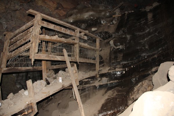 ARNOLD ICE CAVE - Updated December 2025 - 11 Photos - Bend, Oregon ...