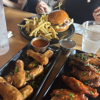 33 TAPS-SILVER LAKE - Updated December 2025 - 801 Photos & 721 Reviews ...