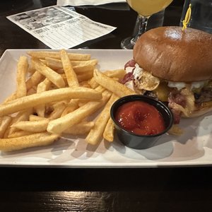 CRAFTHOUSE - 172 Photos & 199 Reviews - 11861 Palace Way, Fairfax, VA ...