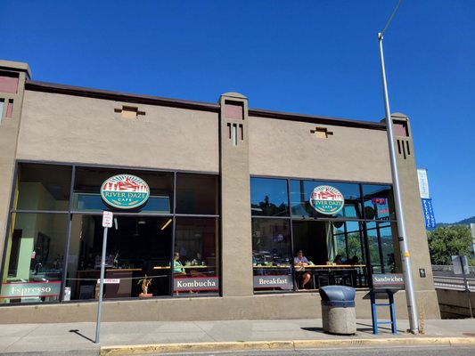 RIVER DAZE CAFE - Updated October 2025 - 229 Photos & 373 Reviews - 202 ...