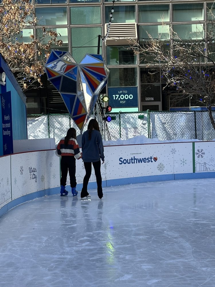 THE DOWNTOWN DENVER RINK AT SKYLINE PARK - Updated September 2025 - 30 ...
