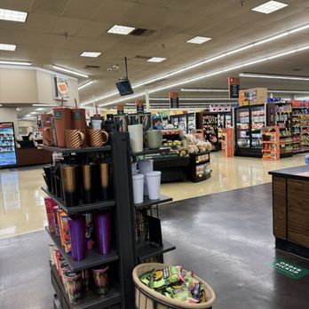 VONS - Updated September 2025 - 86 Photos & 126 Reviews - 7135 El ...