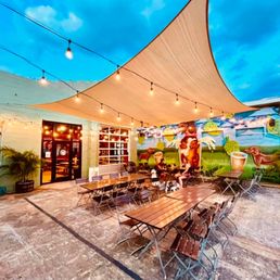 PINELLAS ALE WORKS - Updated March 2025 - 359 Photos & 120 Reviews ...