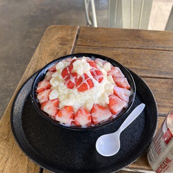 TICKLE TREE CAFE - 879 Photos & 942 Reviews - 2853 Foothill Blvd, La ...