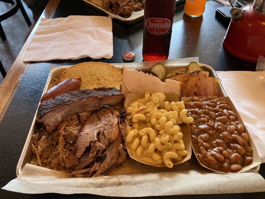 STATION 8 BBQ - 1100 E 3rd St N, Wichita, Kansas - 18 Photos - Barbeque ...