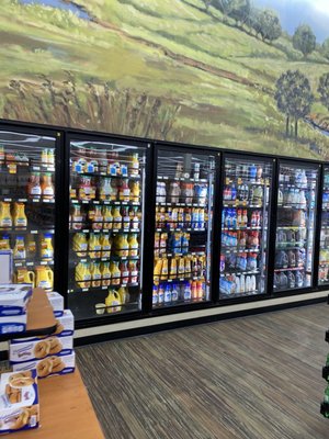 VALUMARKET - Updated December 2025 - 67 Photos - 205 Oakbrooke Dr ...