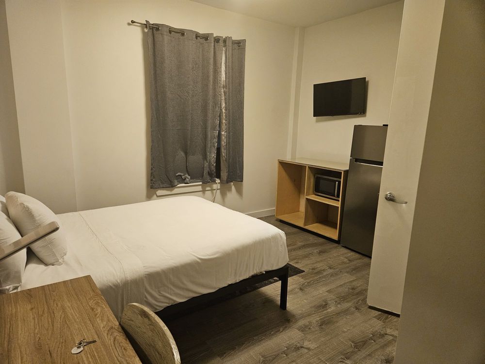 HOTEL 27 BY LUXURBAN A BAYMONT BY WYNDHAM - TEMP. CLOSED - Updated ...