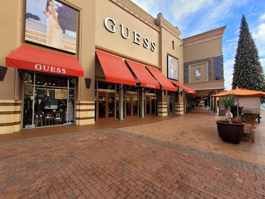 GUESS CITADEL OUTLET ACCESSORY STORE - Updated October 2025 - 25 Photos ...