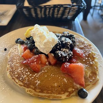 CAFÉ LUNA - Updated September 2024 - 2148 Photos & 1798 Reviews - 612 ...