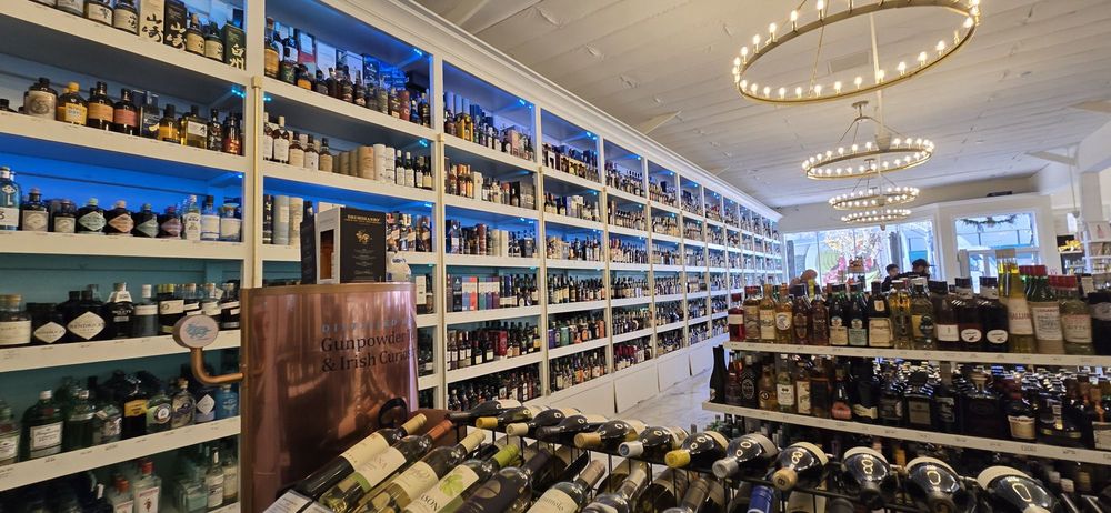 SIPS - Updated October 2025 - 295 Photos & 95 Reviews - 736 1st St ...