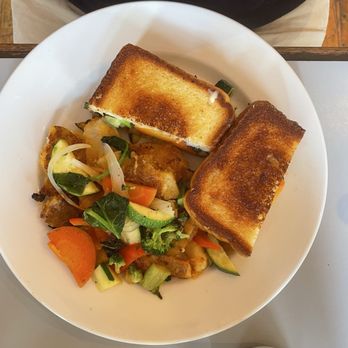 BROOKLINE LUNCH - Updated December 2025 - 685 Photos & 727 Reviews - 9 ...