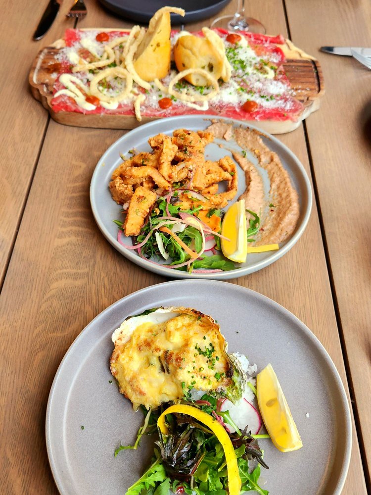 RILEY’S FISH & STEAK - 124 Photos & 35 Reviews - 200 Burrard Street ...